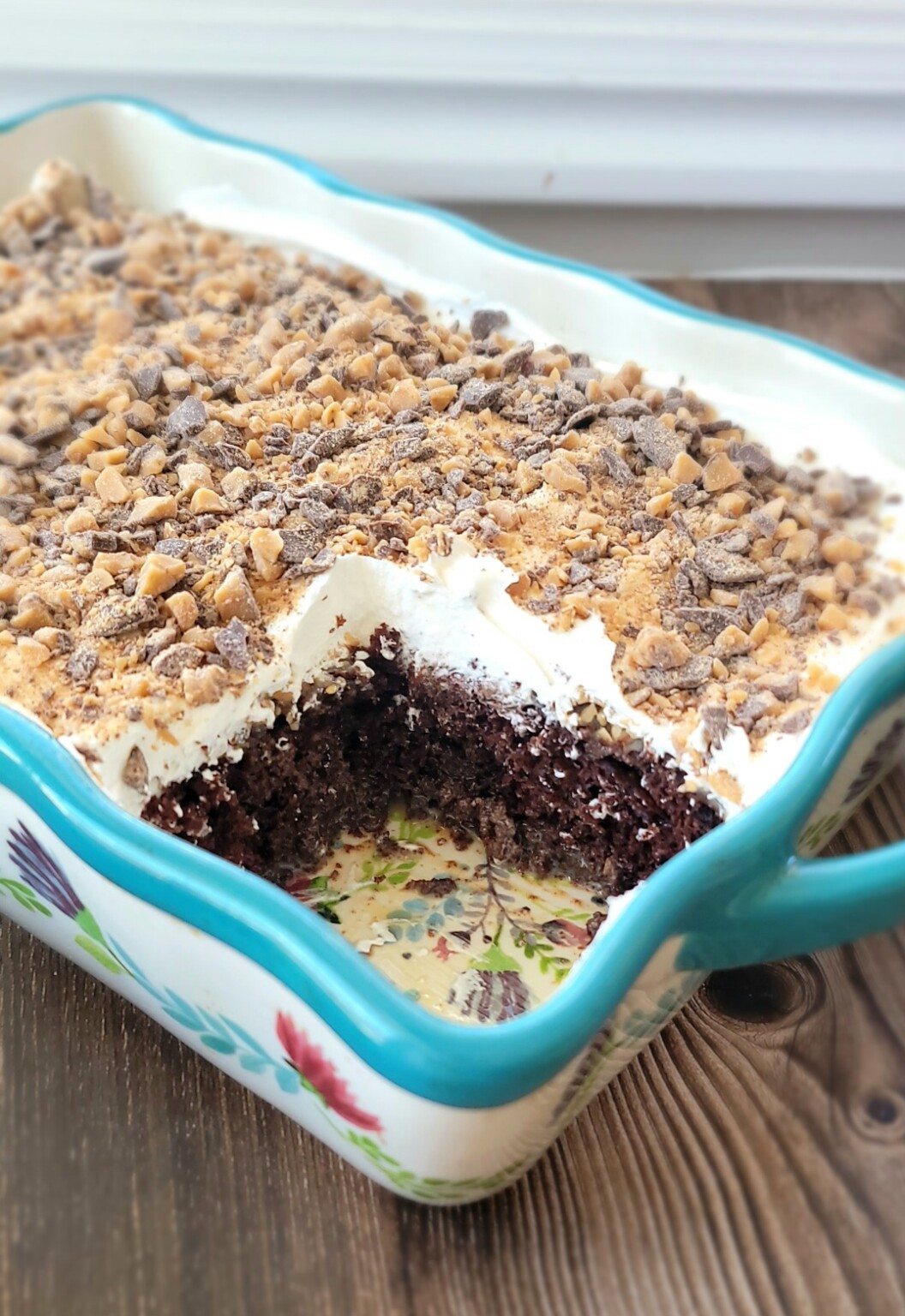 Chocolate Toffee Poke Cake (Chocolate Candy Bar Cake) - Jamie Cooks It Up