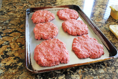 How to make a great Classic Grilled Burger - Jamie Cooks It Up