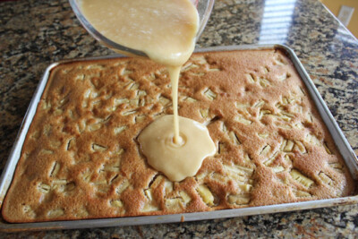 Caramel Apple Sheet Cake - Jamie Cooks It Up