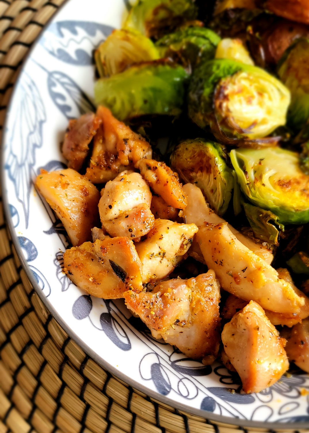 Skillet Chicken Thighs (simple beyond belief) – Jamie Cooks It Up