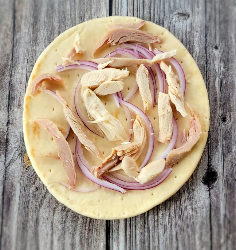 Easy Chicken Pear and Arugula Flat Bread for One - Jamie Cooks It Up